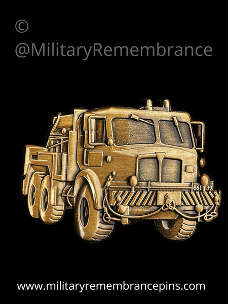 AEC Militant Wrecker REME Vehicle Lapel Pin – Military Remembrance Pins